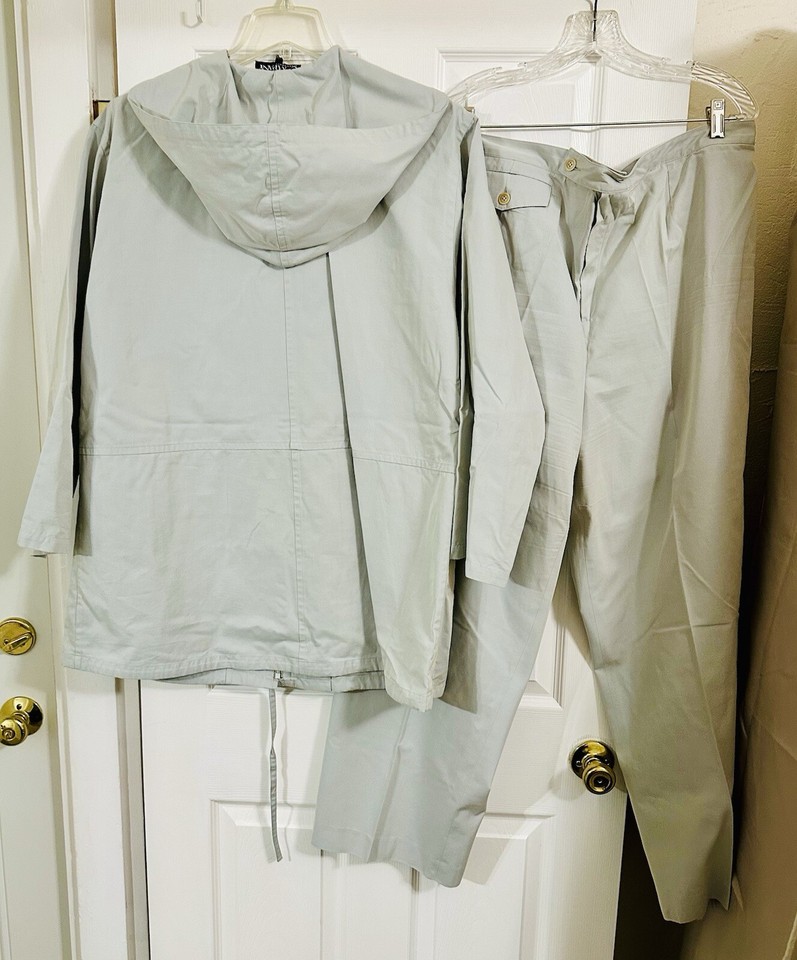 Plus Sized Company Ellen Tracy Pant Suit - Tag Missing (Size 2X or 3X ...