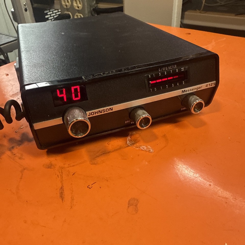 Johnson Messenger 4125 CB 40 Channel Radio Works Good As Shown | eBay
