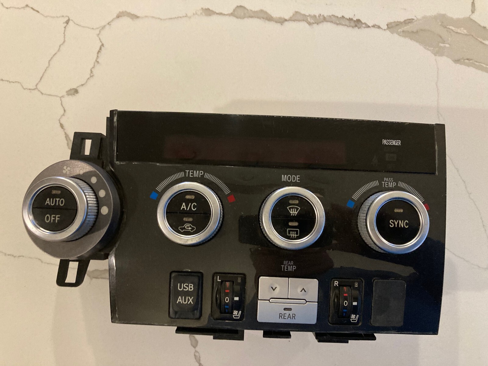 2010-2011 Toyota Sequoia AC Heat Temp Climate Control 84010-0CD40 | eBay