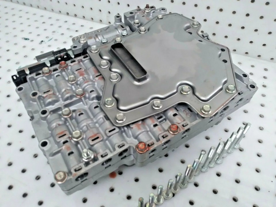 2016-2019 Nissan Titan 5.6L Valve Body TCM 31705-X100B X100D RE7R01A ...