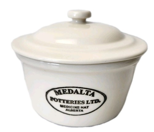 Medalta Ware Medicine Hat Reproduction Casserole Dish Lidded 3.5 Cups ...
