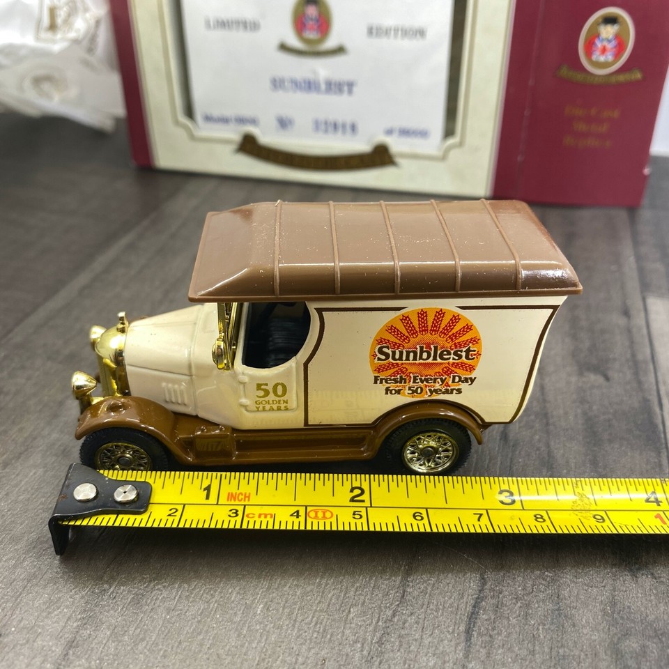 Oxford Die Cast Metal Replica Delivery Van Sunblest Bakery Ltd. Ed ...