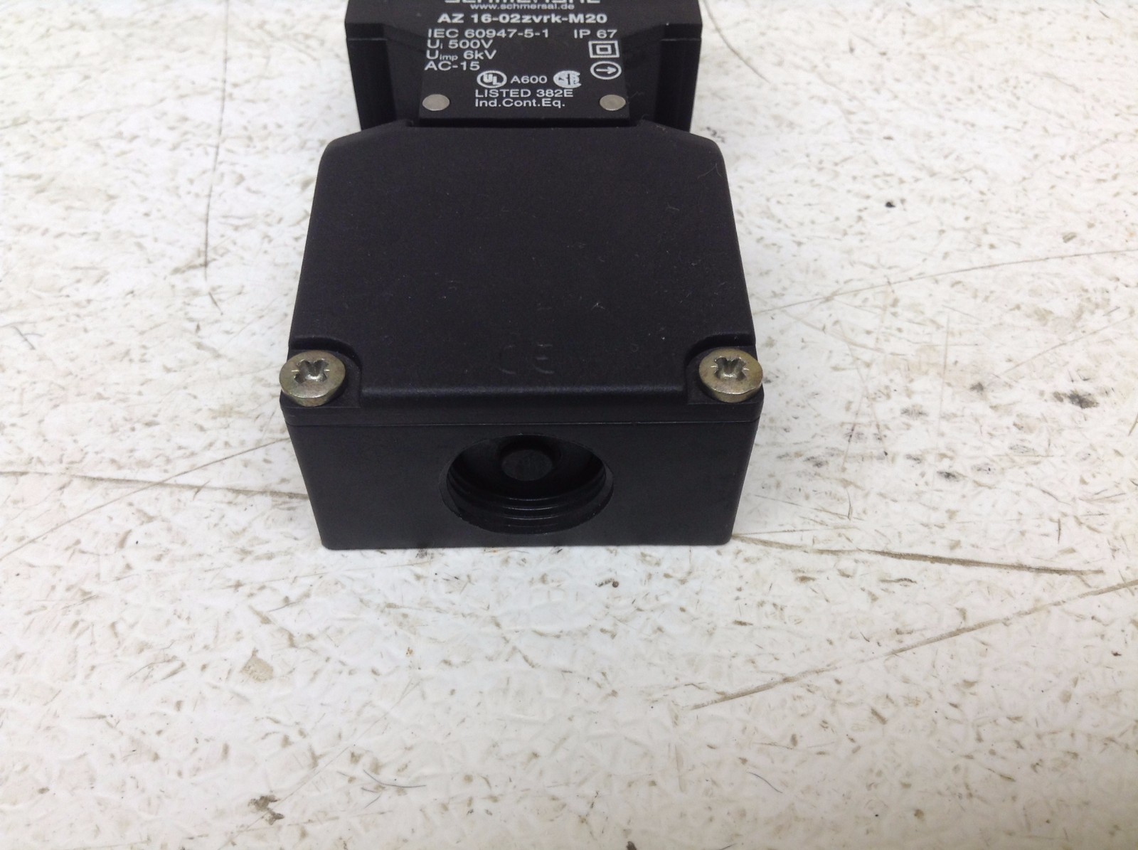 Schmersal AZ 16-02zvrk-M20 Safety Interlock Switch AZ16-02zvrk-M20 ...