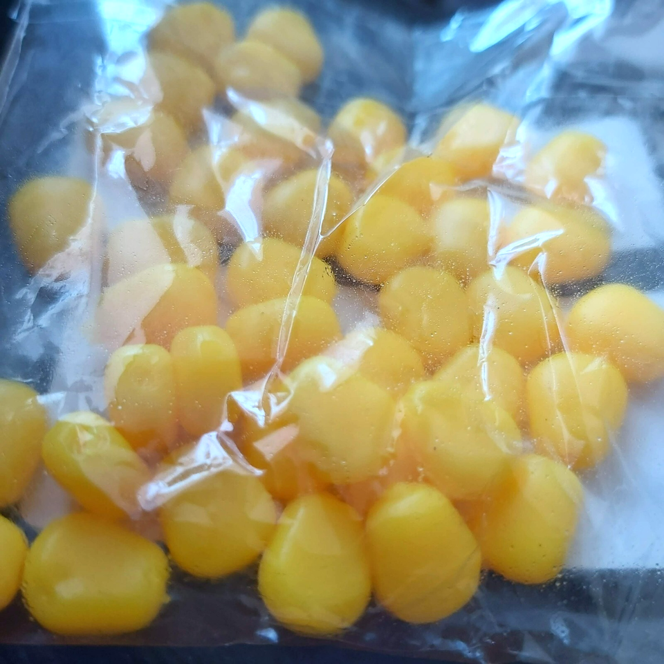 Imitation Silicone Sinking artificial Corn Sweetcorn Carp fishing x 40 ...