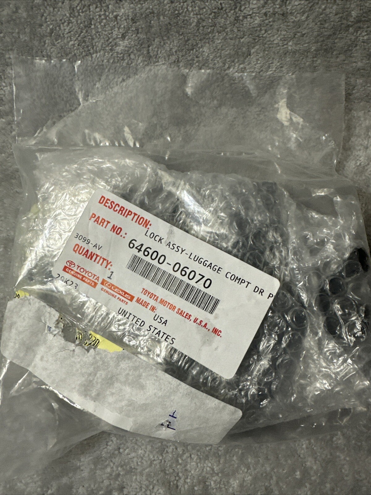 Toyota OEM 2018 Camry Trunk Lid Lock Assembly 6460006070 Latch for sale ...