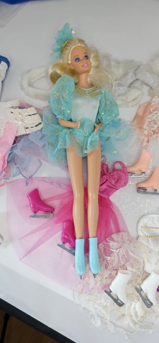 HUGE Vintage Barbie Lot Ice Capades 7365 1989 Dorothy Hamill 1977 ...