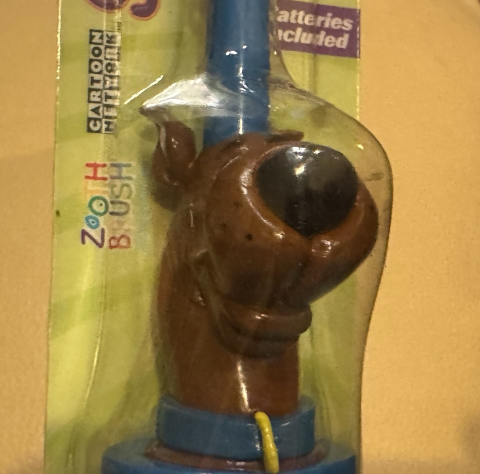 SCOOBY DOO Zooth Brush Battery Toothbrush Skateboarding Skater NOS Two ...