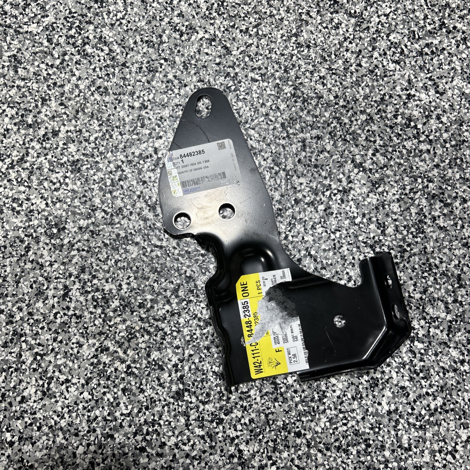 Genuine GM Bumper Bracket 84482385 B-47 for sale online | eBay