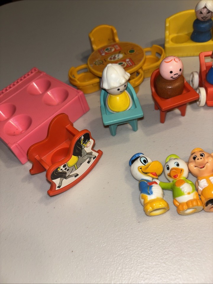 Vintage Fisher Price Little People and Playset Lot ,McDonald Lot Disney ...