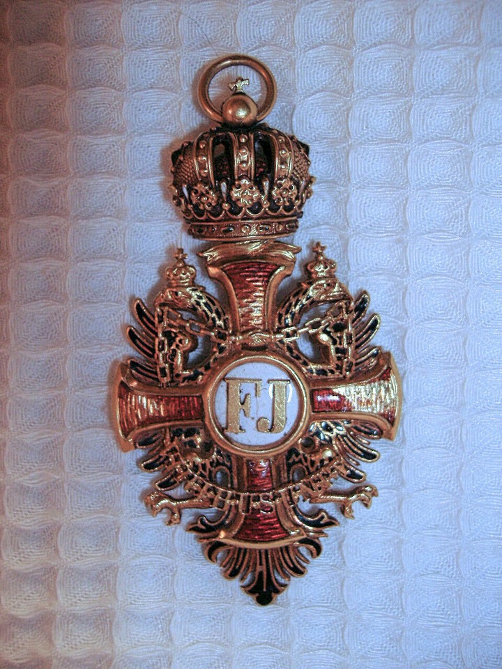 Antique Franz Joseph WWI Medal Solid 18KT Guilloche Enamel Secret ...