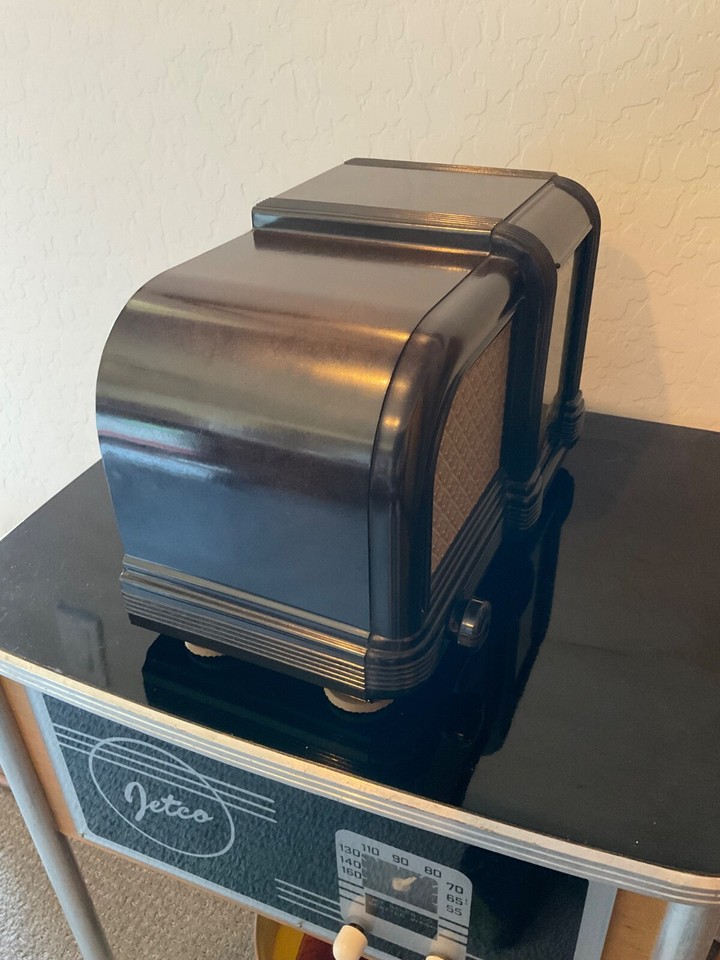 Vintage Australian Monarch Radio Model DKL | eBay