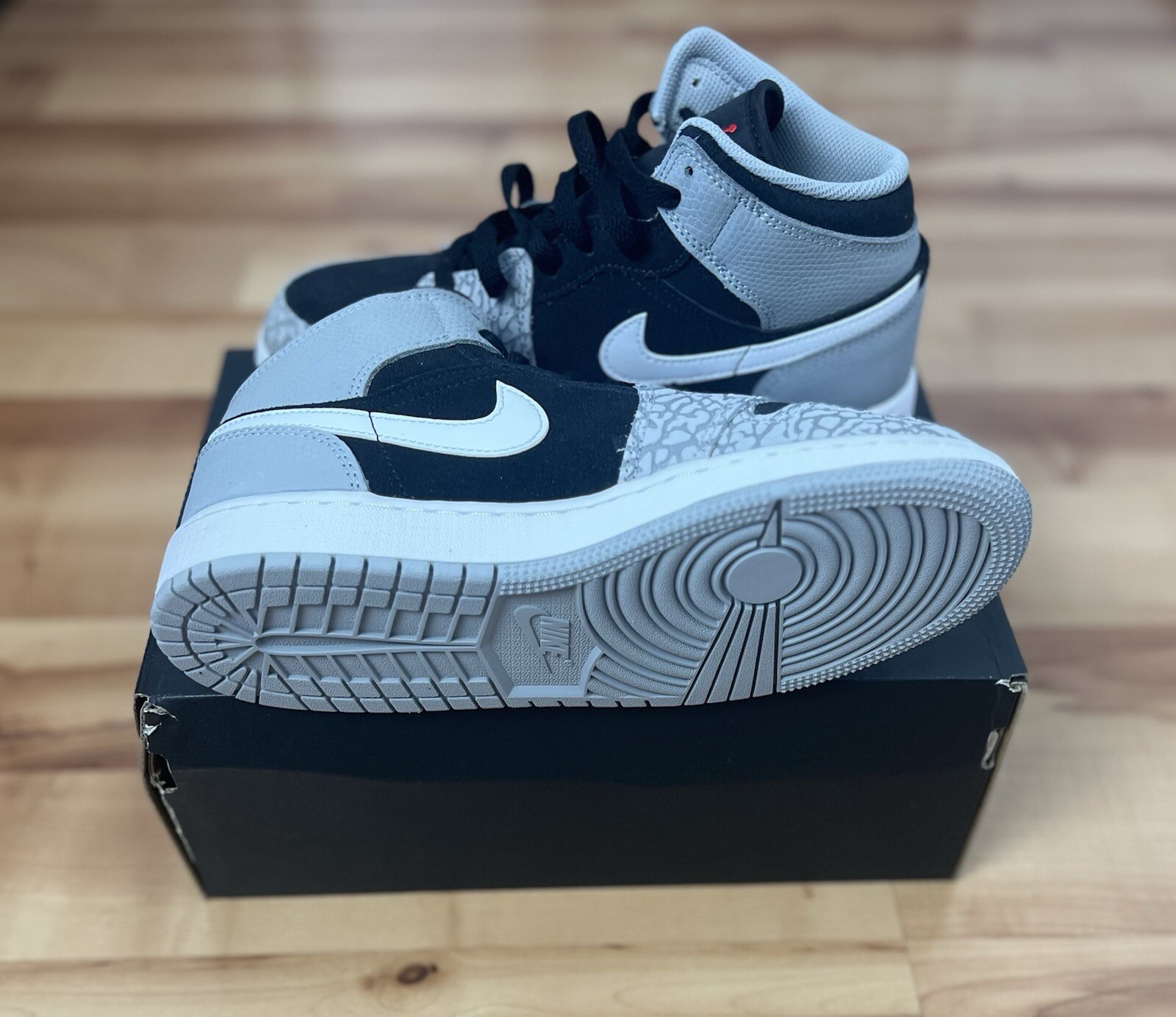 Jordan 1 Mid SE Elephant Toe- Size 7Y | eBay