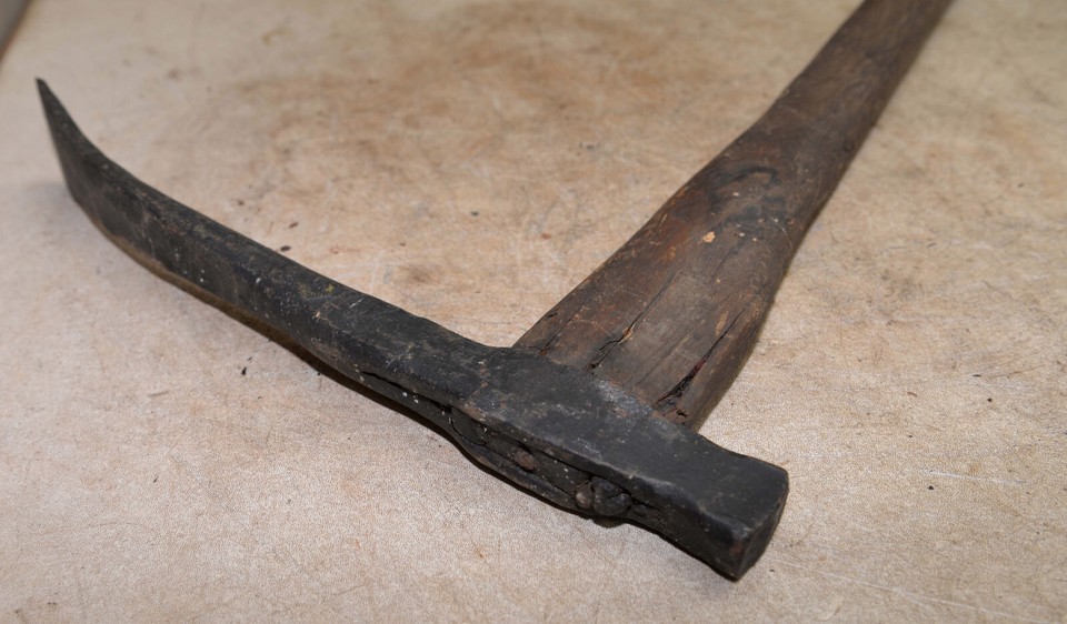 Rare antique long nose mortise axe collectible mining pick blacksmith ...