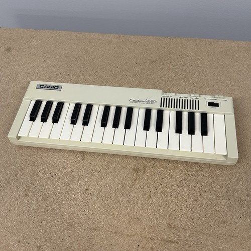 Vintage CASIO CASIOTONE M-10 Electronic Keyboard 1980s Mini-Synthesizer ...