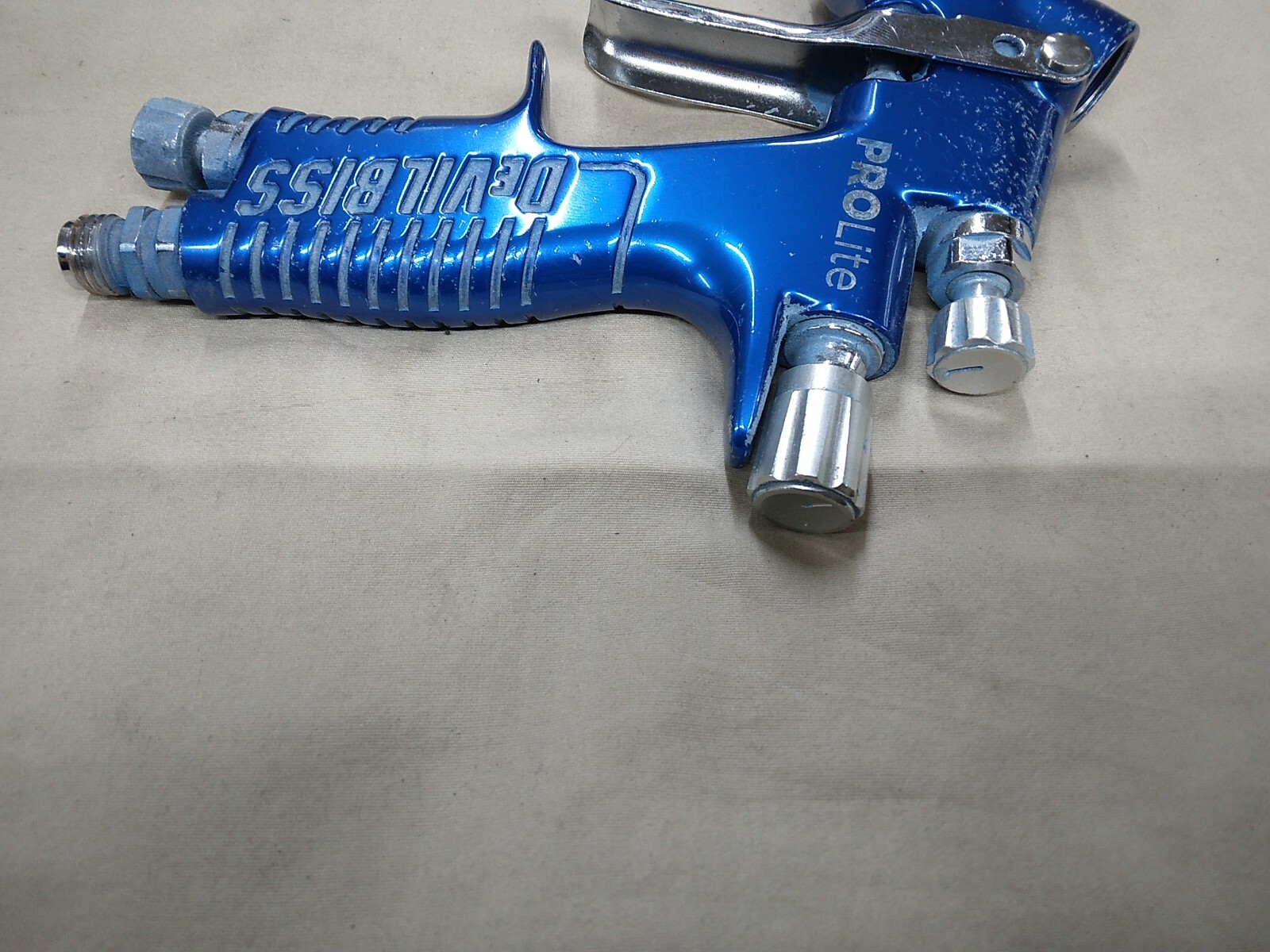 DeVILBISS 905044 PROLITE GRAVITY FEED SPRAY PAINT GUN Free Shipping! | eBay