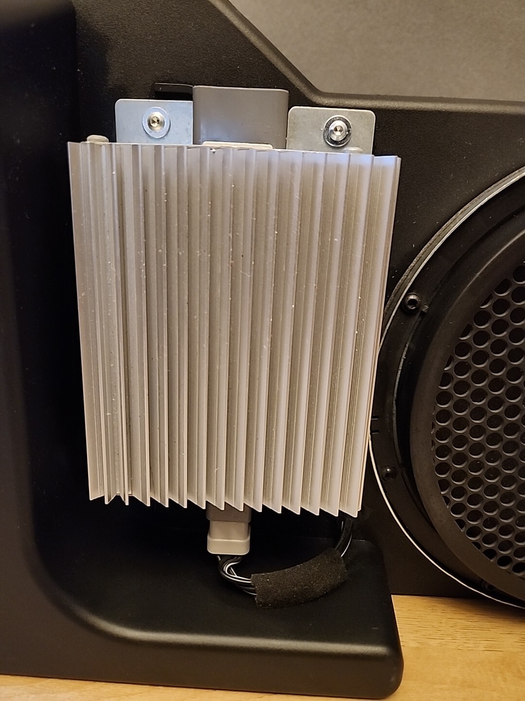 2011 Ford F250 F350 Sub Box W Amplifier 9C3T-18C804-BA3GAX 2011 ...
