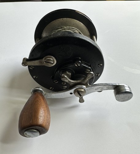 Vintage Penn 85 Brown Wood Handle Bait Caster Level Wind Fishing Reel ...