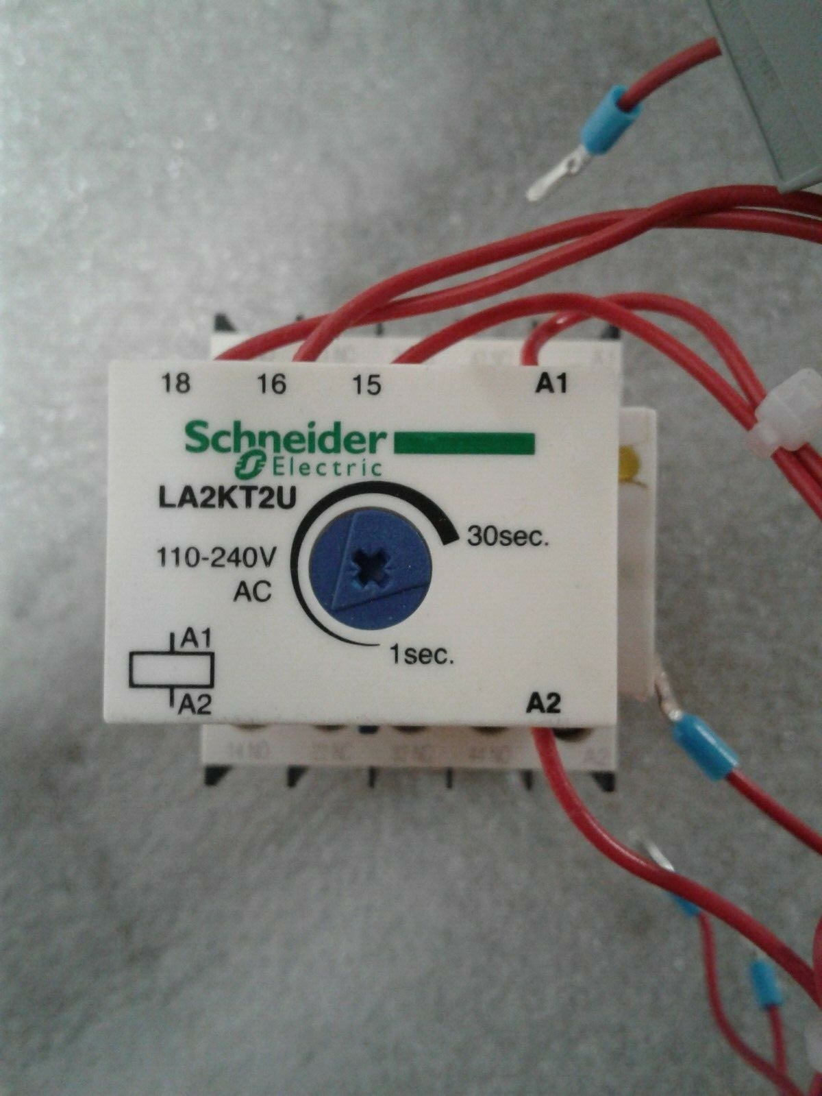 Schneider Electric Ca3kn31bd Iec/en 60947-5-1 Auxiliary Contact for ...