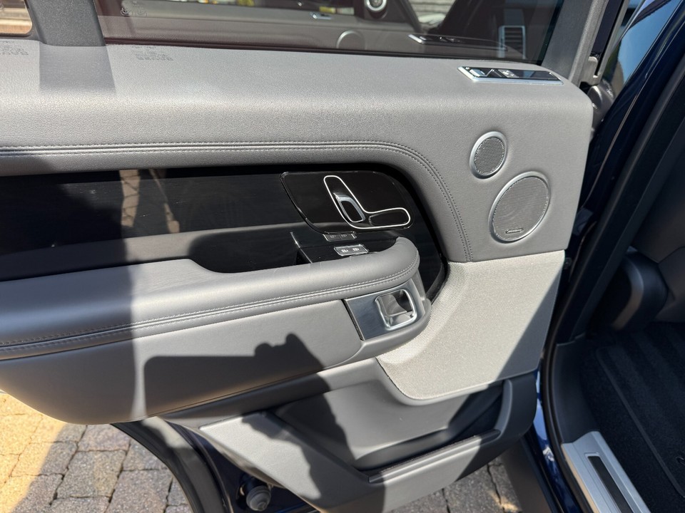 2021 RANGE ROVER WESTMINSTER D300 DRK MET BLUE/BLACK 33KMLS FSH GREAT ...