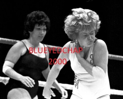 BETTY NICCOLI VS JEAN ANTONE GIRL WRESTLER 8 X 10 WRESTLING PHOTO NWA ...