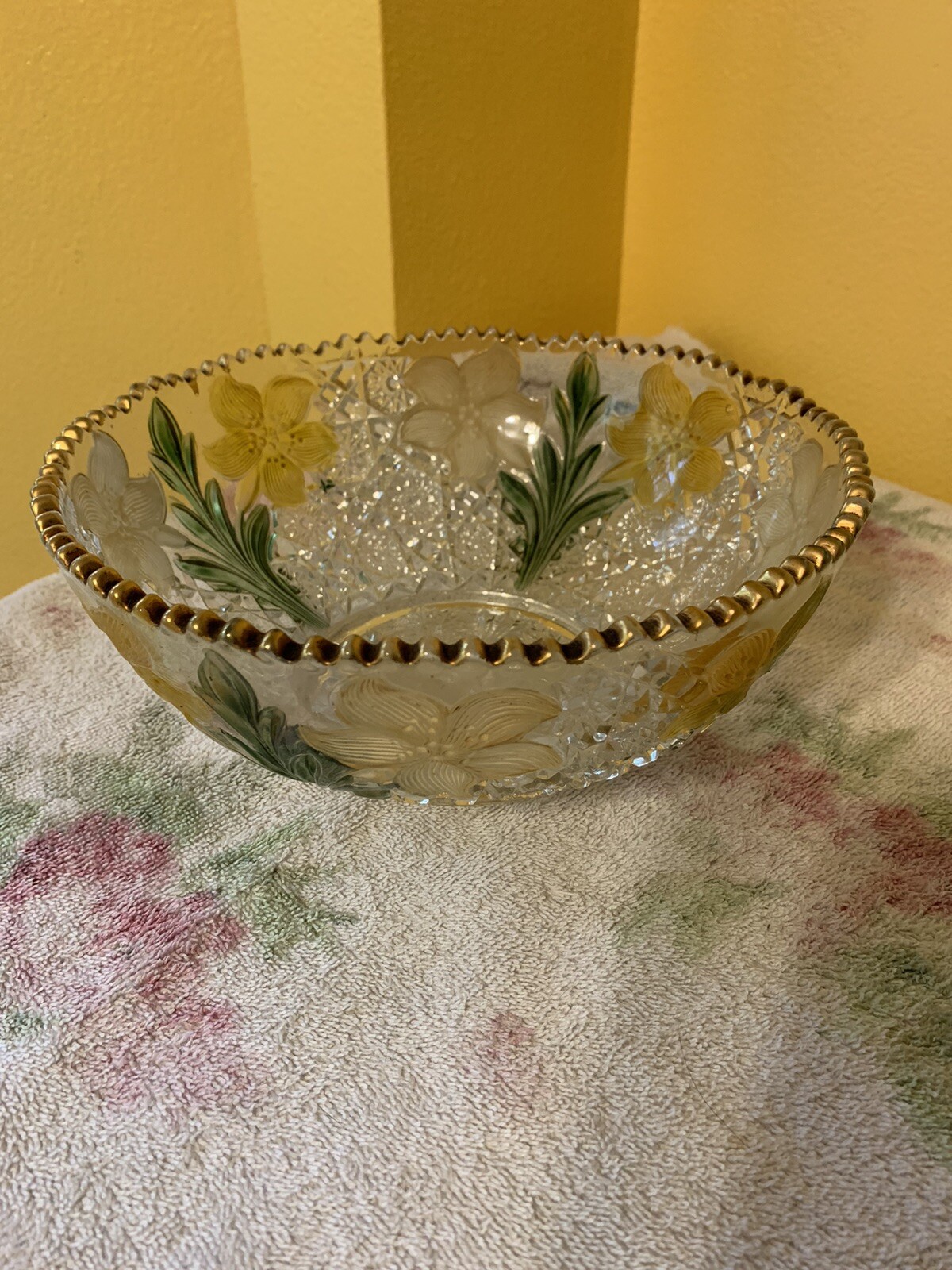 Antique Goofus Glass 9” Pressed Glass Centerpiece Bowl w/Yellow Flowers ...