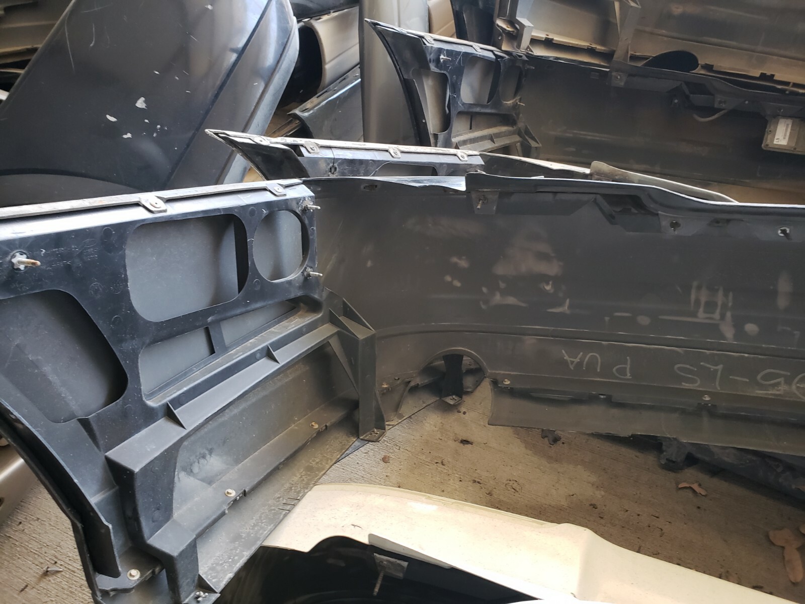 2003 2004 05 2006 LINCOLN LS REAR BUMPER BLACK | eBay