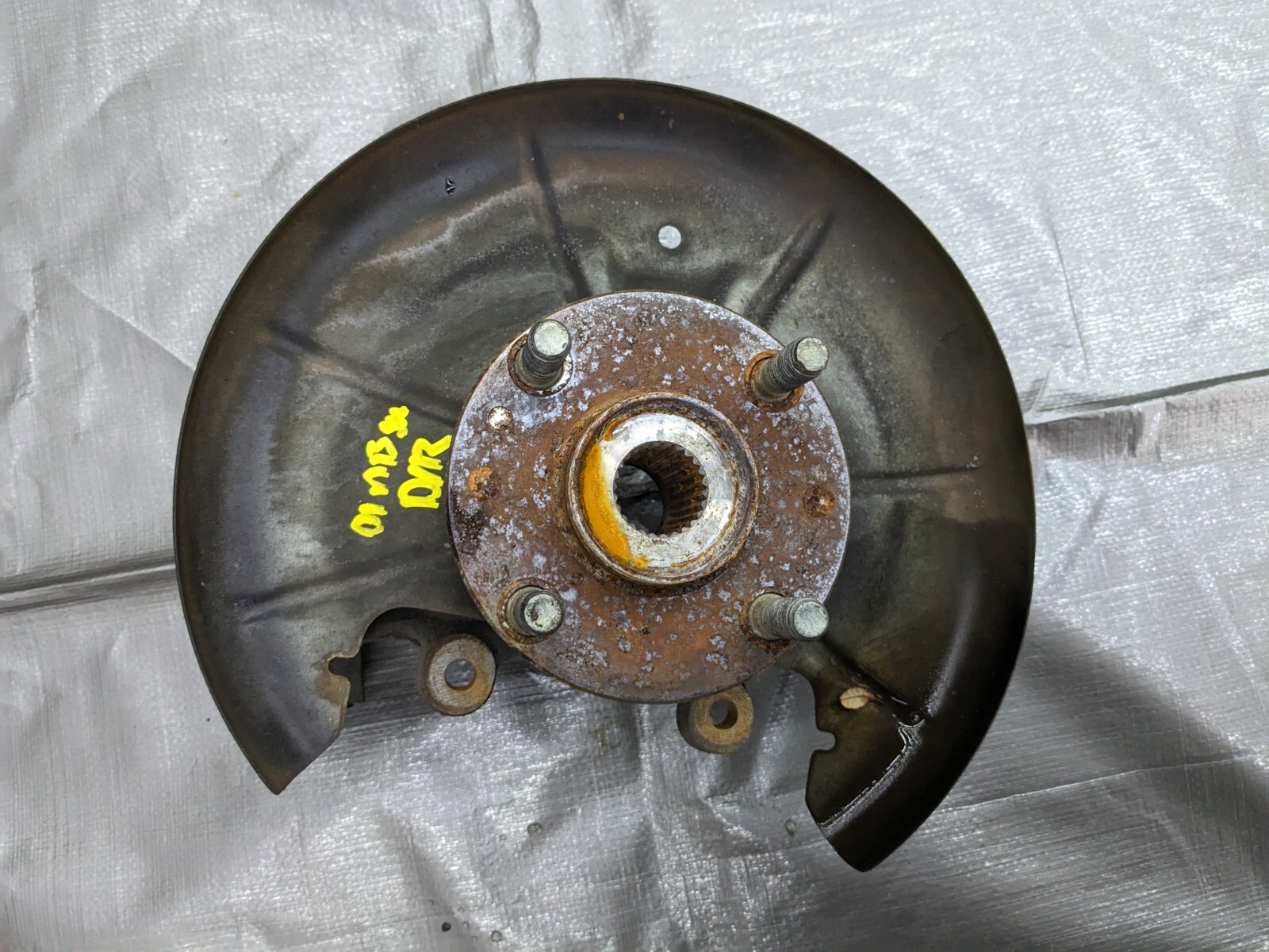 99-03 Mazda Miata / Rear Spindle Knuckle / Driver Side / NO ABS ...