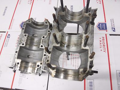 1975 SKIDOO 440 TNT-TYPE 440 motor parts: CRANKCASE HALVES | eBay