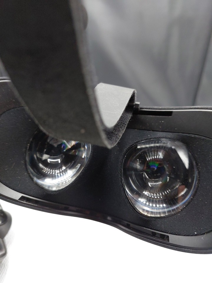 Meta Oculus Rift CV1 VR Virtual Reality Headset, Sensors, Controller NO ...