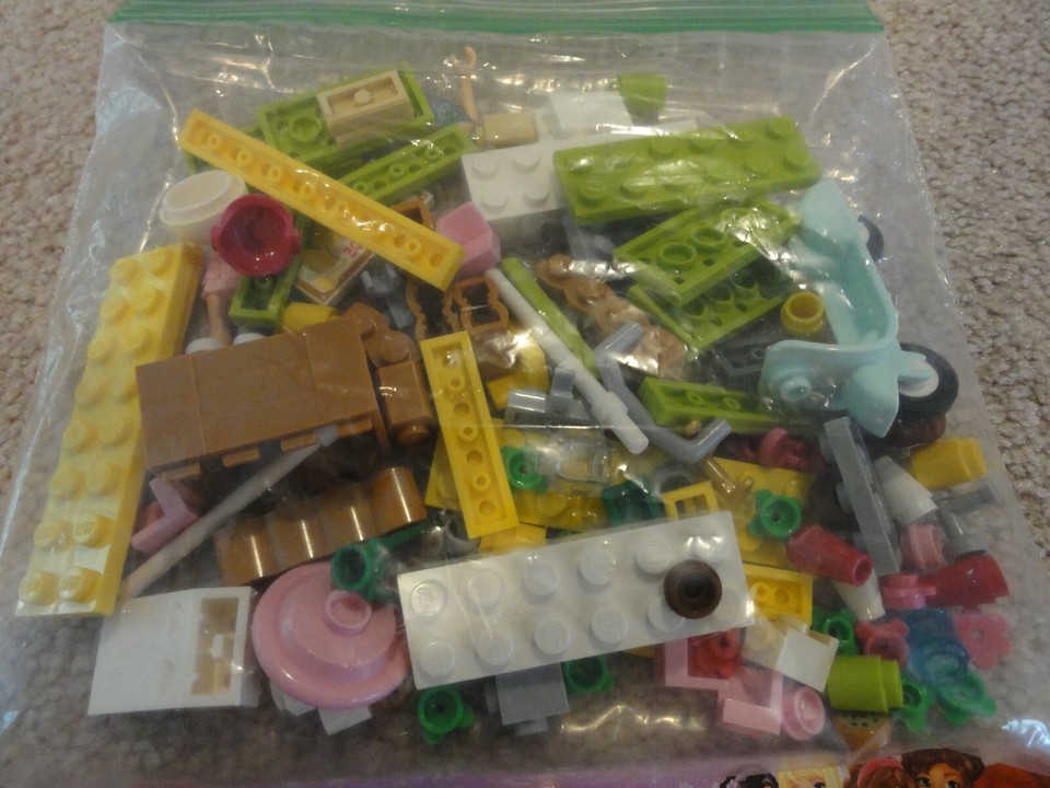 LEGO FRIENDS MIA’S LEMONADE STAND (41027) – COMPLETE SET WITH ...