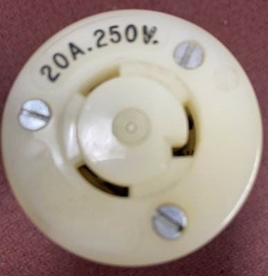 Receptacles & Outlets - 231A Twist Lock