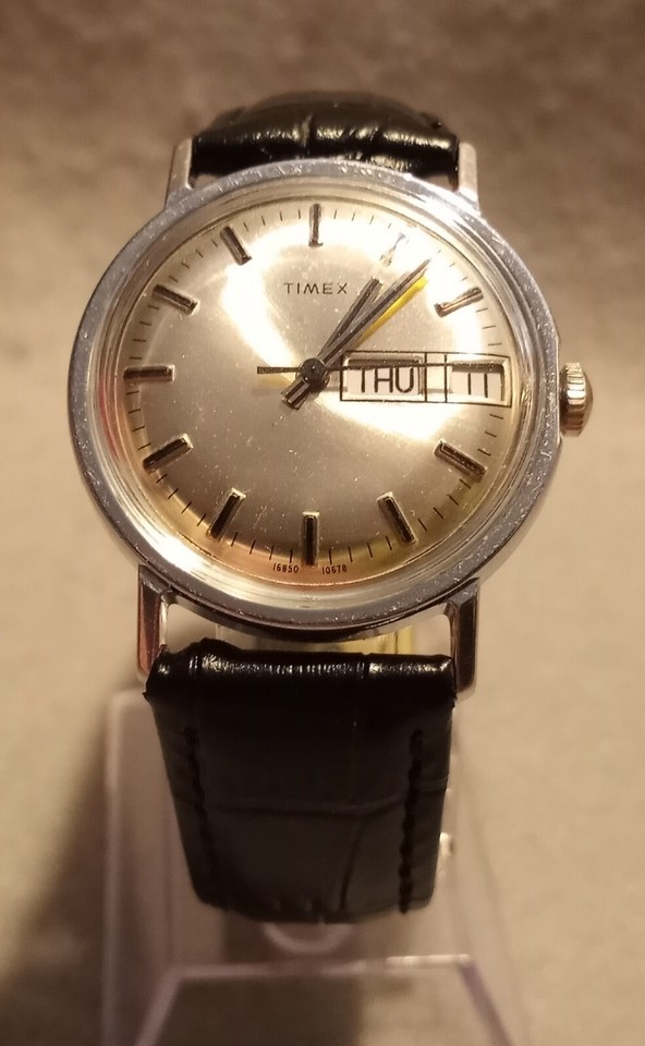 Vintage 1978 Timex Mens Mechanical Day Date Watch 16850-10678 | eBay