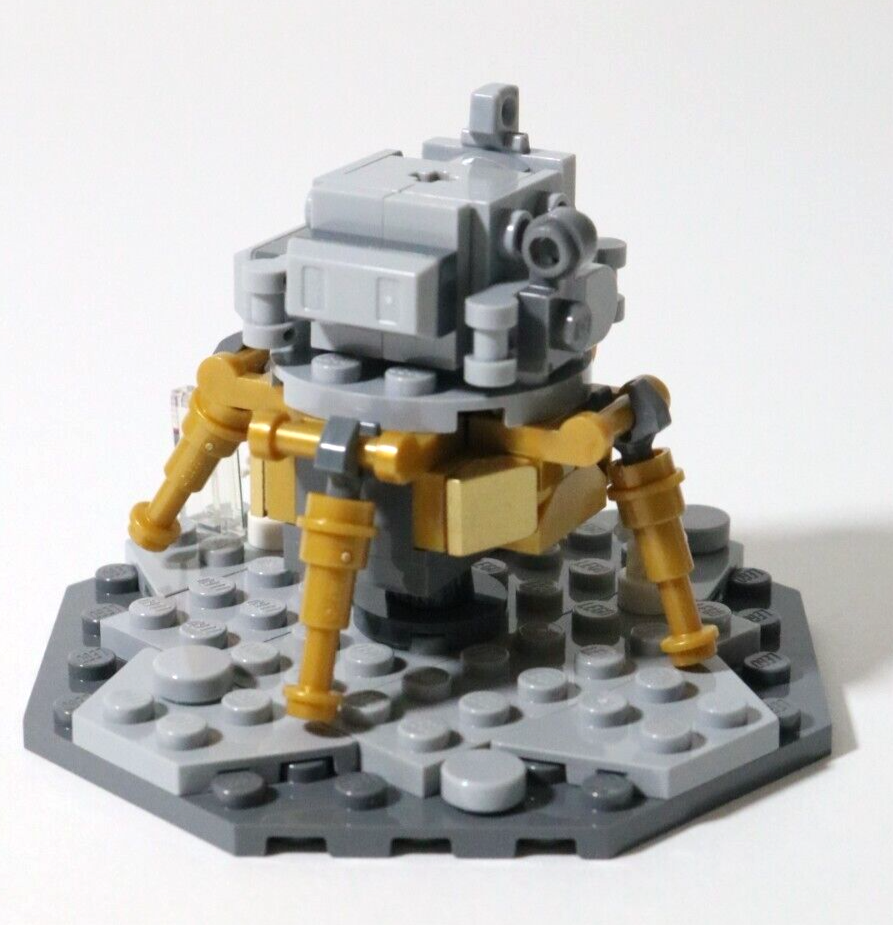 Lego Apollo 11 Lunar Lander Celebrates 50 Years Since Moon Lego Remake
