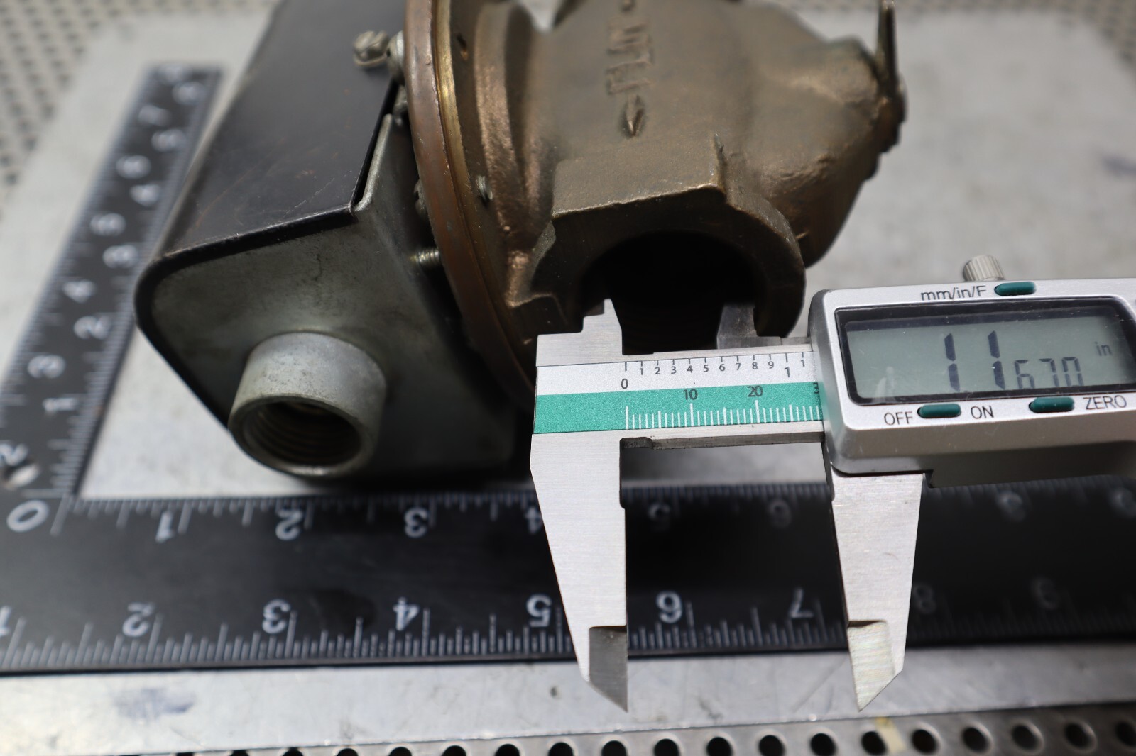 Mcdonnell & Miller ITT FS6-1 Flow Switch Used With Warranty See All ...