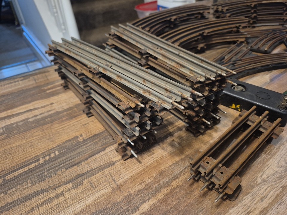 Vintage Lionel Train Tracks Controller And Switches 36 Pieces | eBay