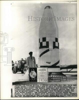 1960 Press Photo Major General David Wade stands beside a carrier ...