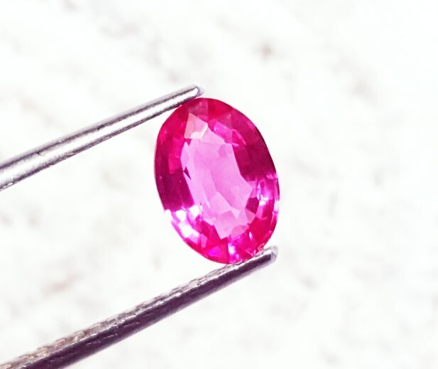 Natural Pink Sapphire Certified Oval Shape Loose Gemstone 1.35 Ct With ...