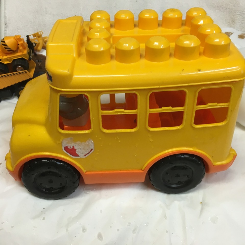 MEGA BLOKS Little Lil Yellow School Bus with Driver | eBay