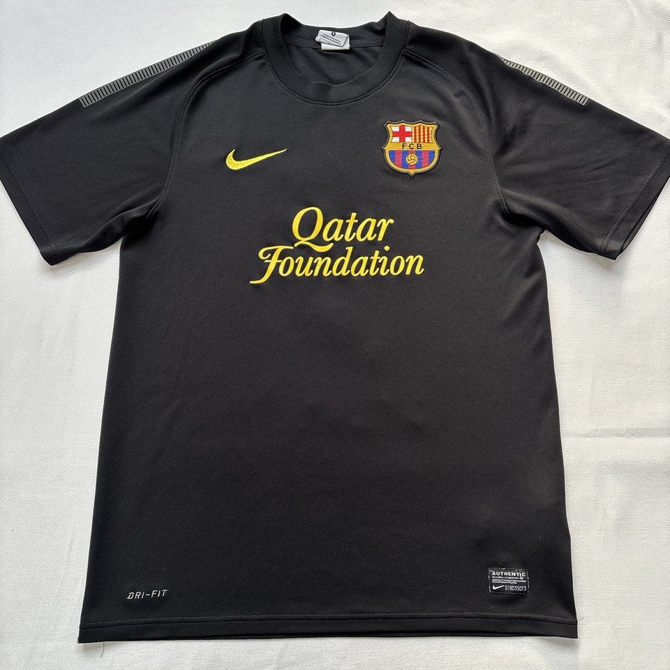 Nike FC Barcelona 2011/12 Away Kit David Villa 9 Size S | eBay UK