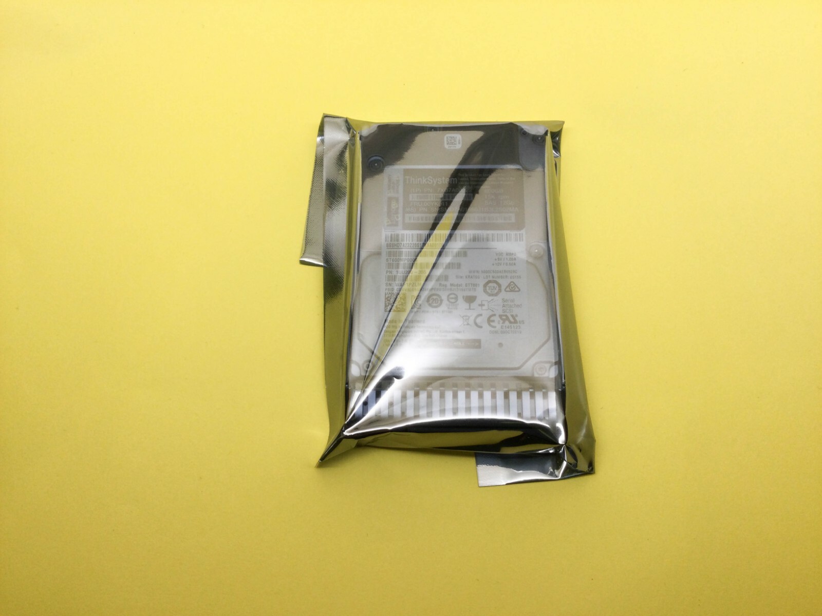 7XB7A00022 LENOVO 600GB 15K SAS 12Gb/s Hot Swap 512n 2.5" HDD 00YK011 ...