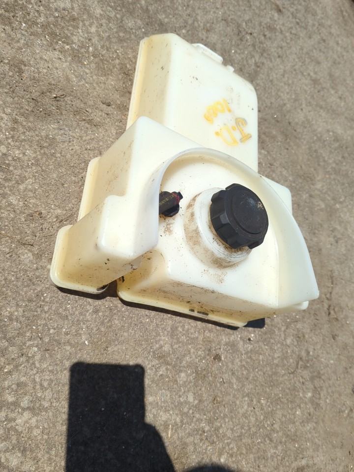 OEM Fuel Gas Tank John Deere GY21102 GY21876 L100 L110 L120 L130 L105 ...