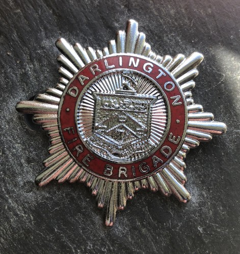 DARLINGTON FIRE BRIGADE RED RING Cap Badge | eBay UK