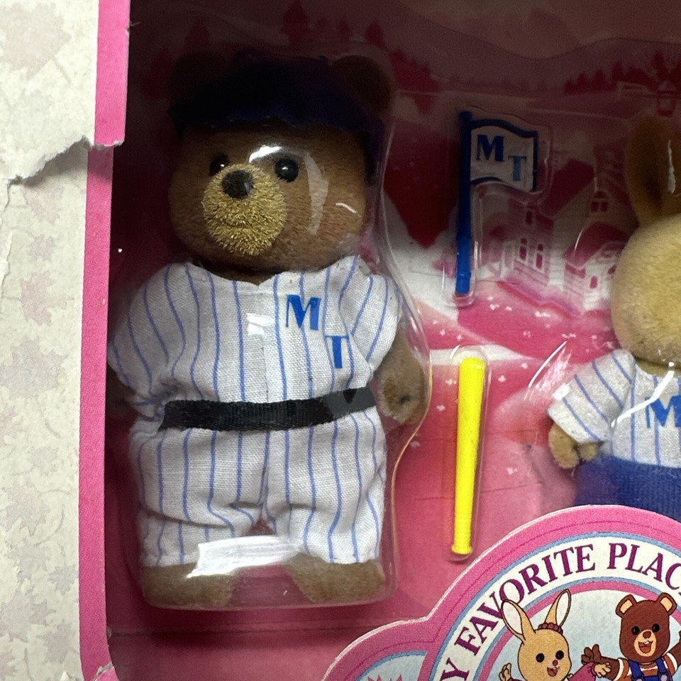 Maple Town Patty Rabbit & Bobby Bear Love Sports Tonka 1988 New In Box ...