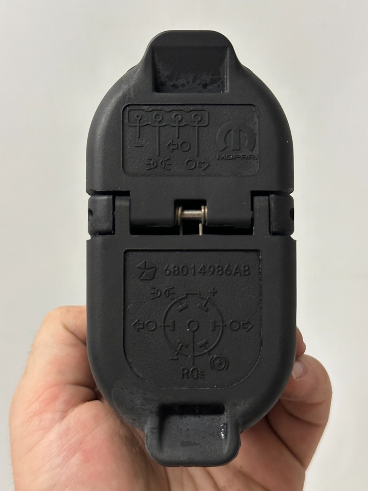 REAR TOW TRAILER HITCH BAR CONNECTOR PLUG2011 - 2024 RAM 1500 OEM ...