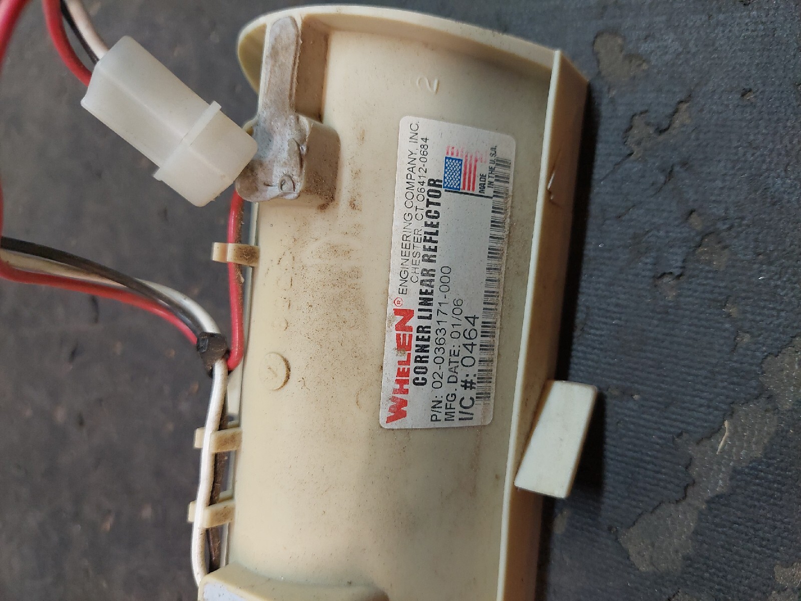 Whelen Corner Linear Reflector Strobe 02-0363171-000 | eBay