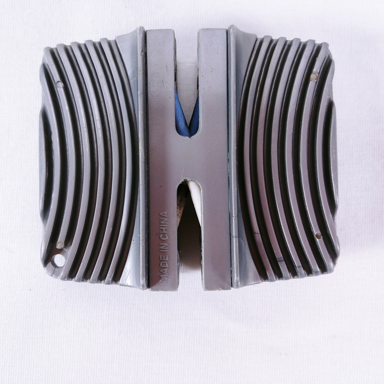 Rapala Knife Sharpener Ceramic Two Sided Coarse And Fine Fillet Knife ...