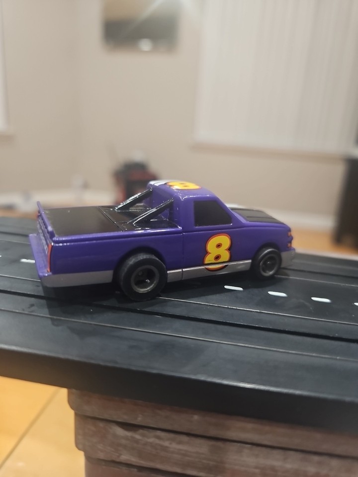 Life-Like HO Scale Slot Car Truck #8 Chevy Silverado Purple/Yellow ...