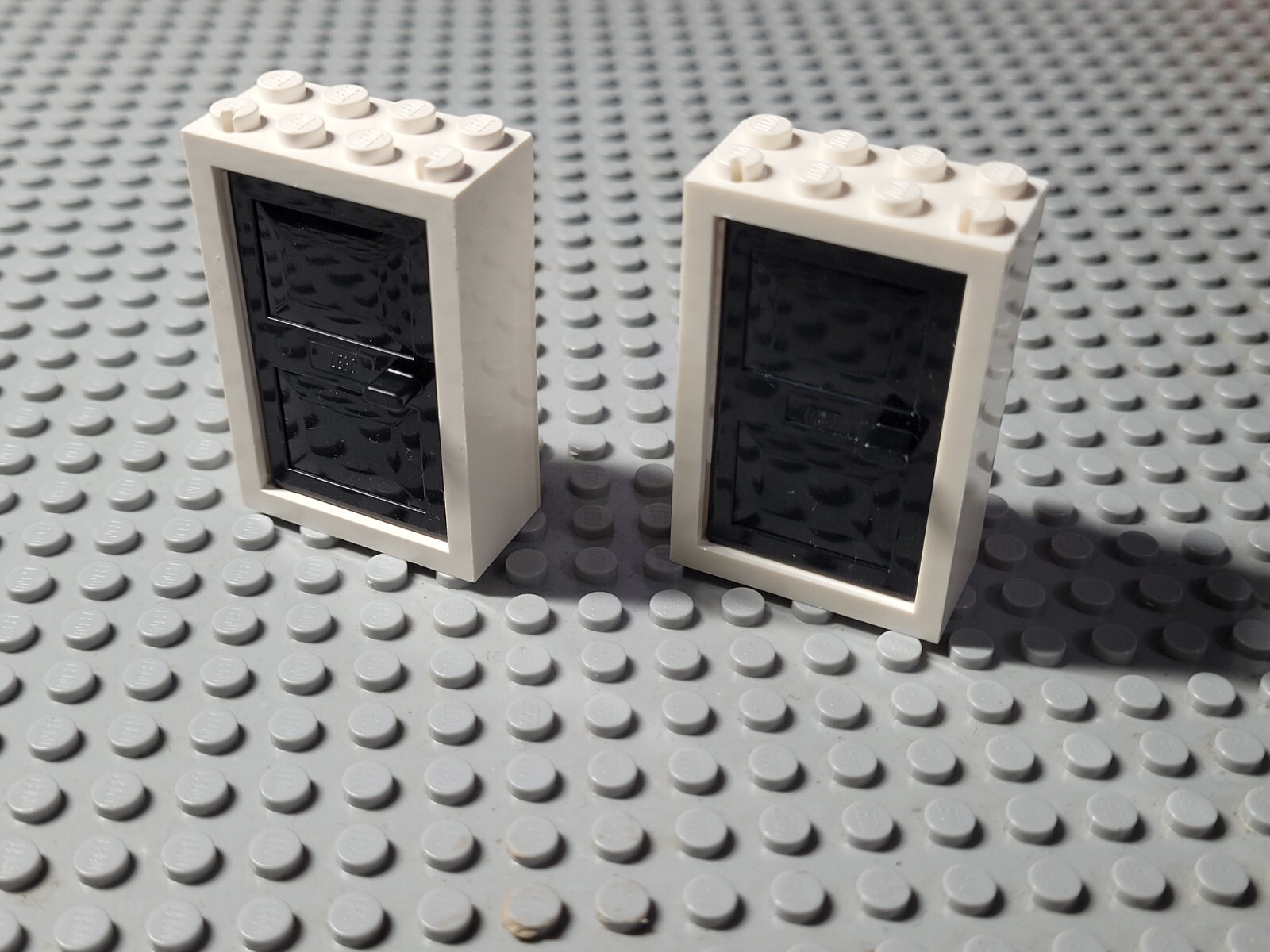 LEGO Window/Door frame 6235/4130/60599/4132/3853 etc. Various Colours ...