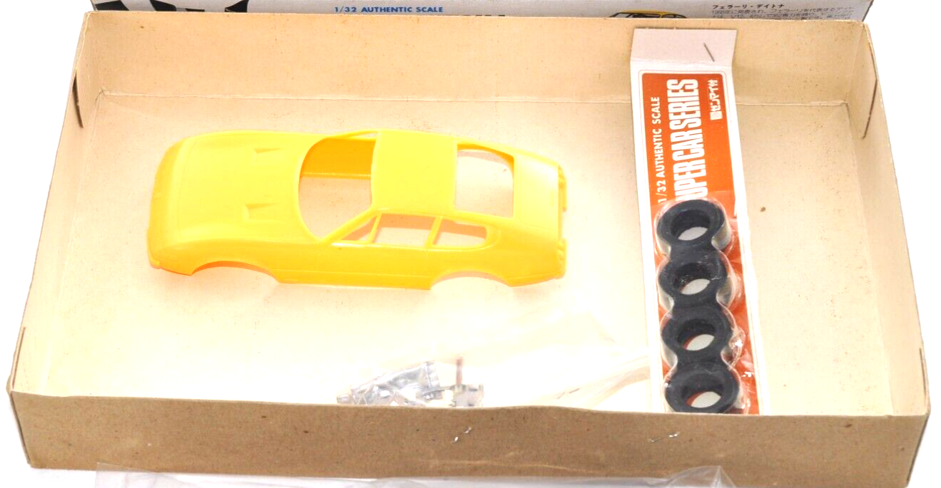 Vintage Ikko Mokkei Ferrari 365 GTB/4 Daytona 1/32 Scale Wind-Up Model ...