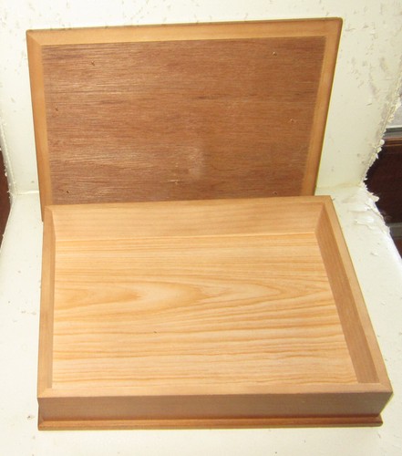 Vintage Alaskan Eskimo wood salmon trinket box, signed - a really nice ...